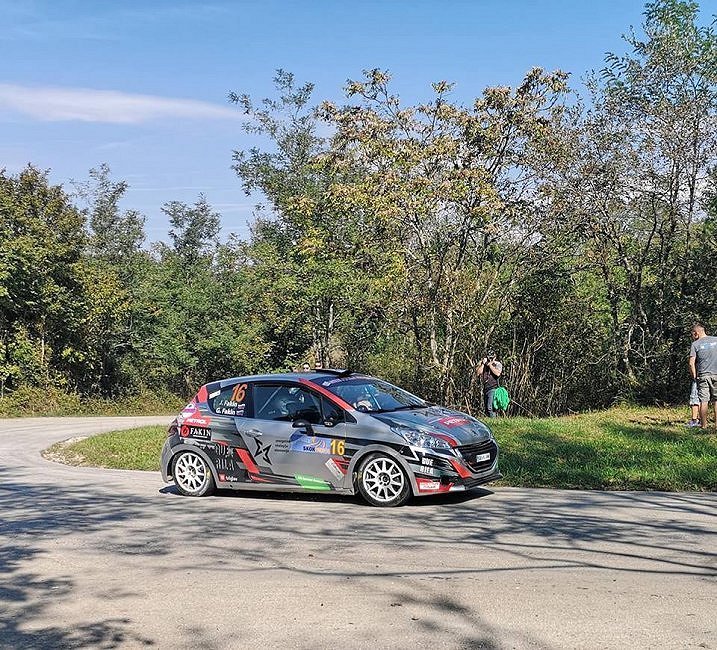 Posadka Štucin - Maver osvojila naslov državnih prvakov